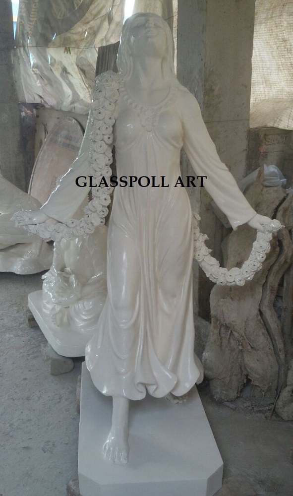 Garden Lady Statue
